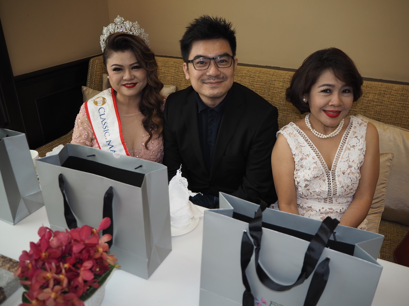 Kee Hua Chee Live!: SHARON TOO, TIMOTHY GAN AND JONATHAN GAN HOSTED A ...