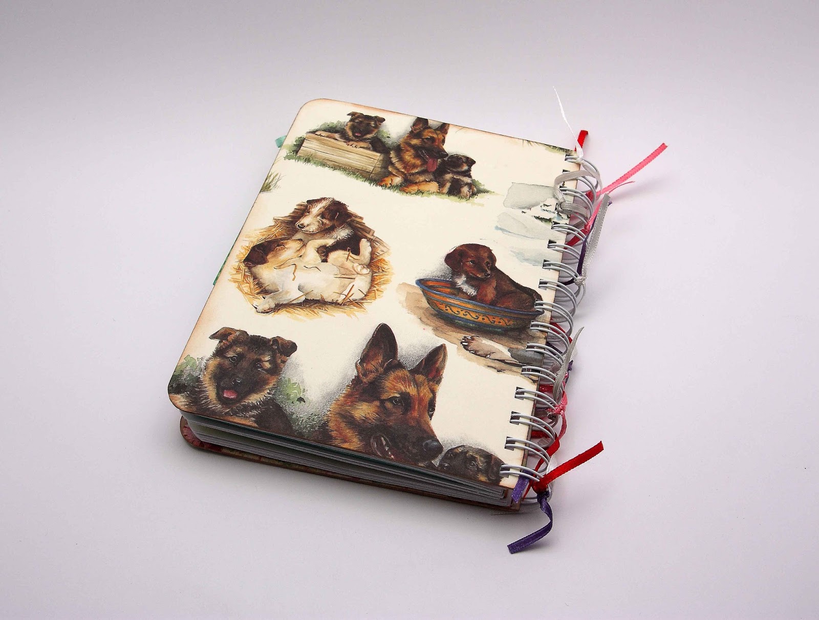 SUSANERÍAS: LIBRETA PERRITOS