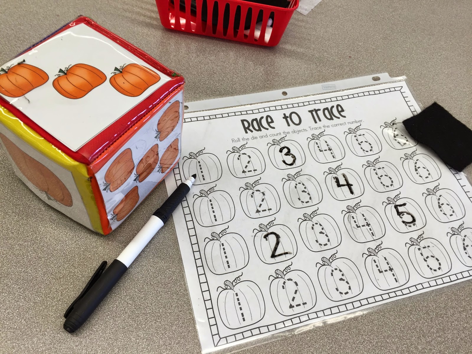 Mrs. Ricca's Kindergarten: Pumpkins and Apples and Leaves! Oh my!