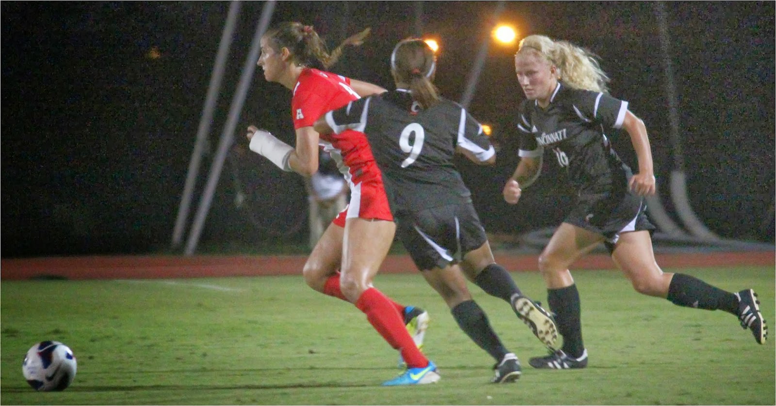 Kokoy's Women's College Soccer Blog: CINCI CLIMBING BACK: Cougars 1 ...