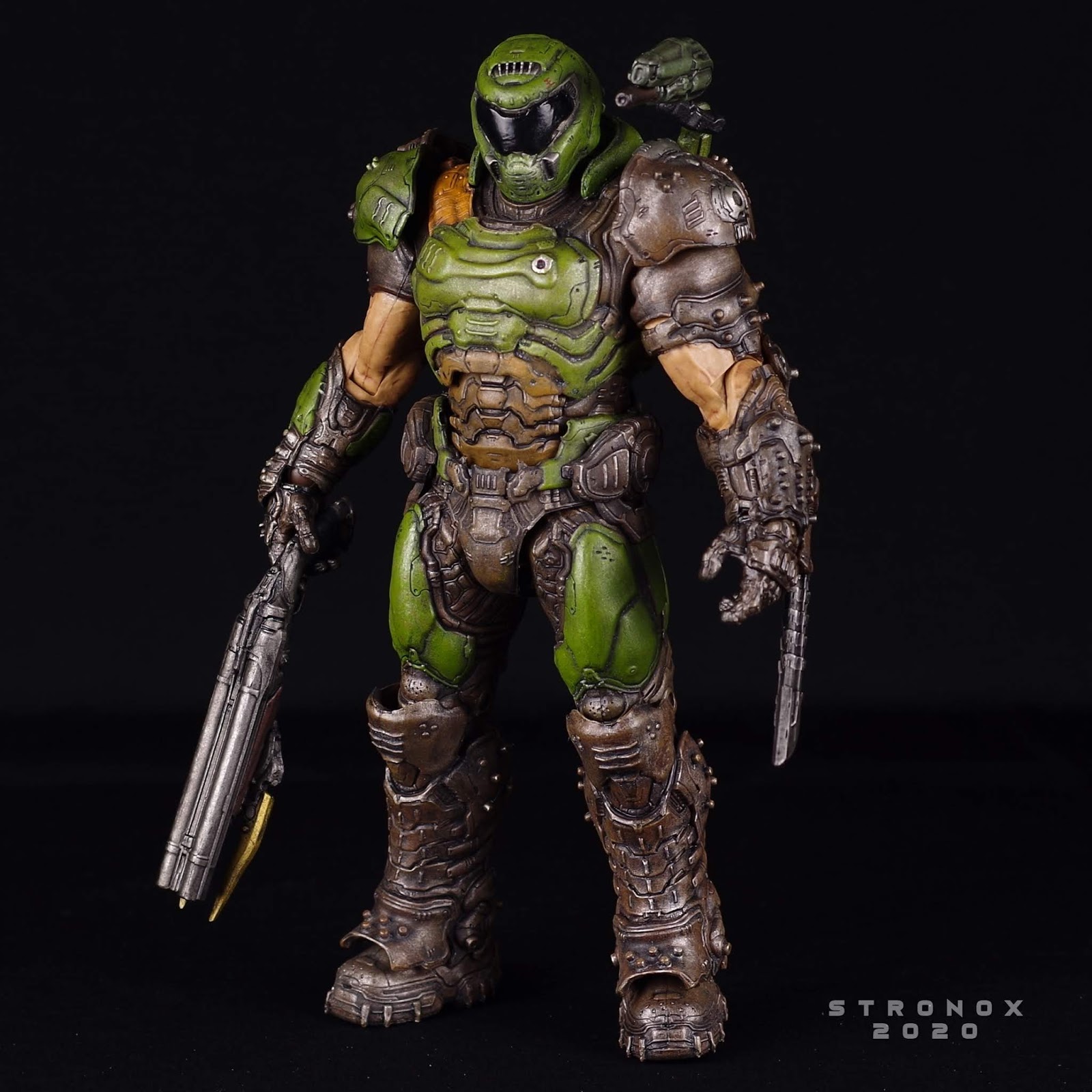 Stronox Custom Figures: Mcfarlane Toys: Doom Slayer