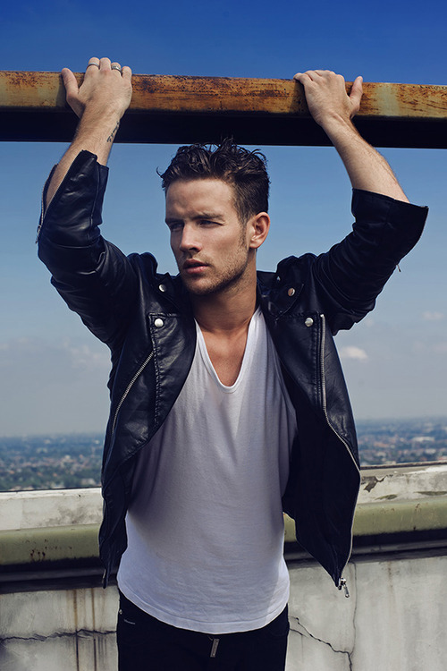 AdonisMale Blog: Hunks of Adonis