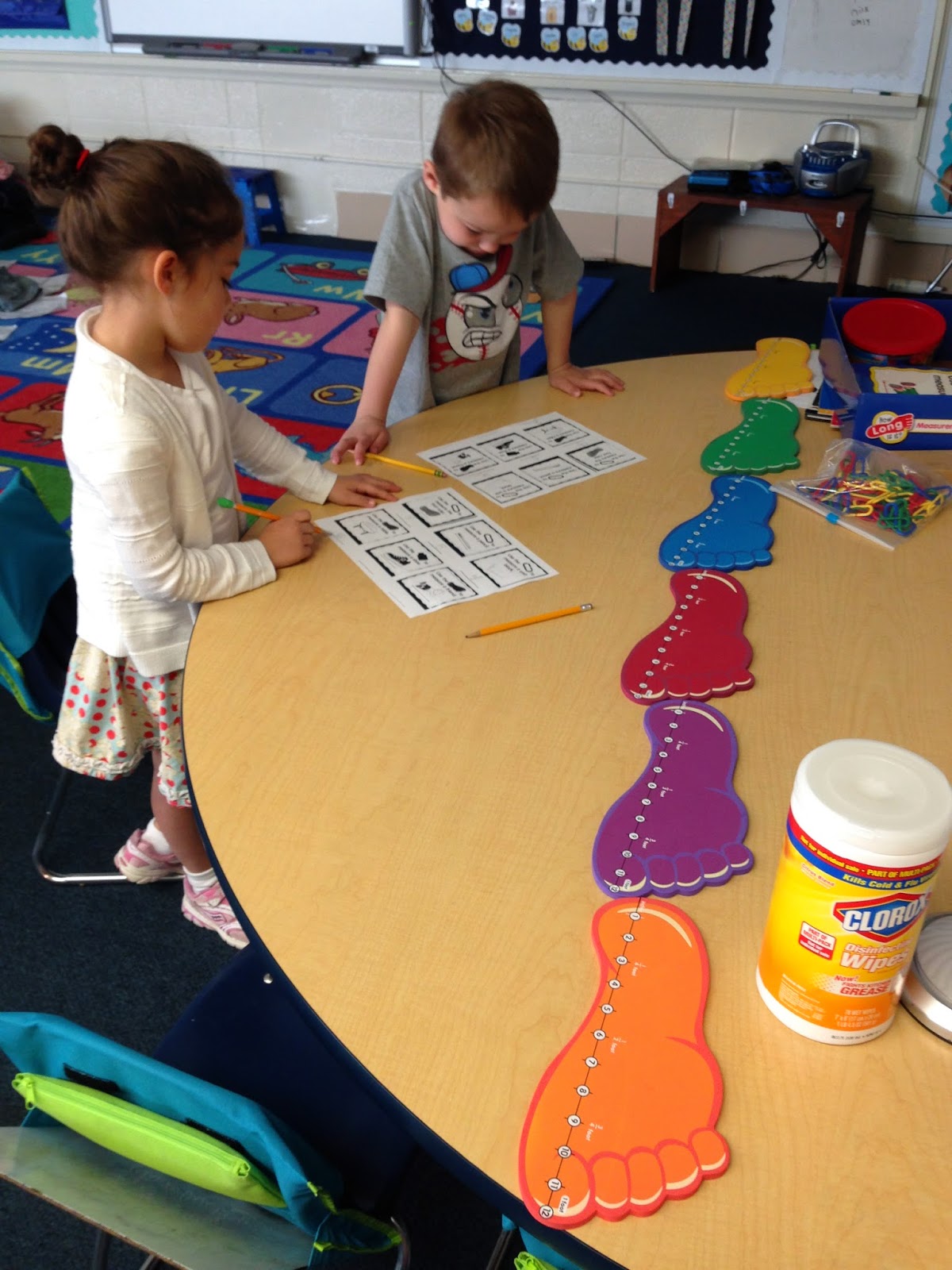 Mrs. Key's Kindergarten Class: Measuring!