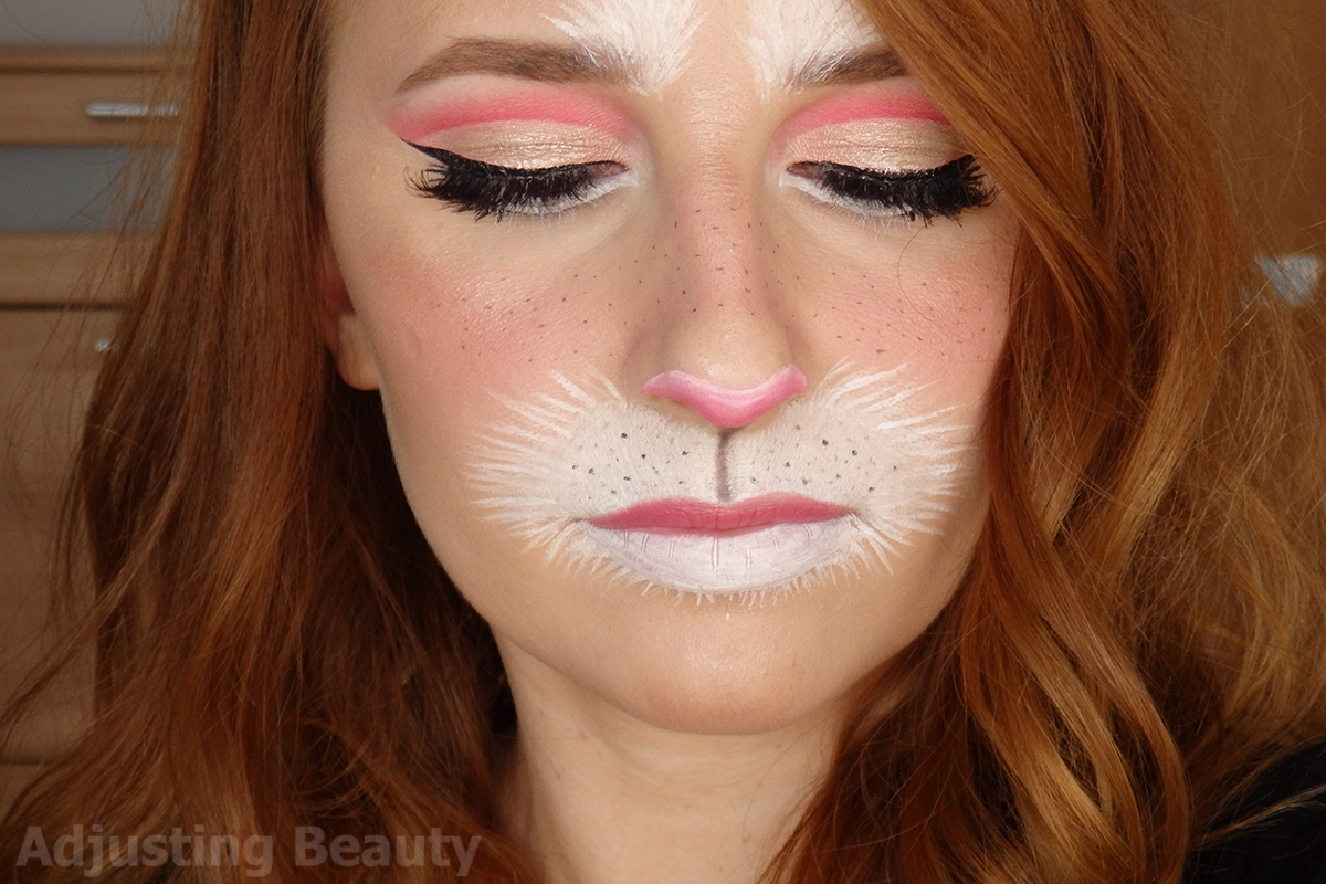 Cute Bunny Makeup - Adjusting Beauty