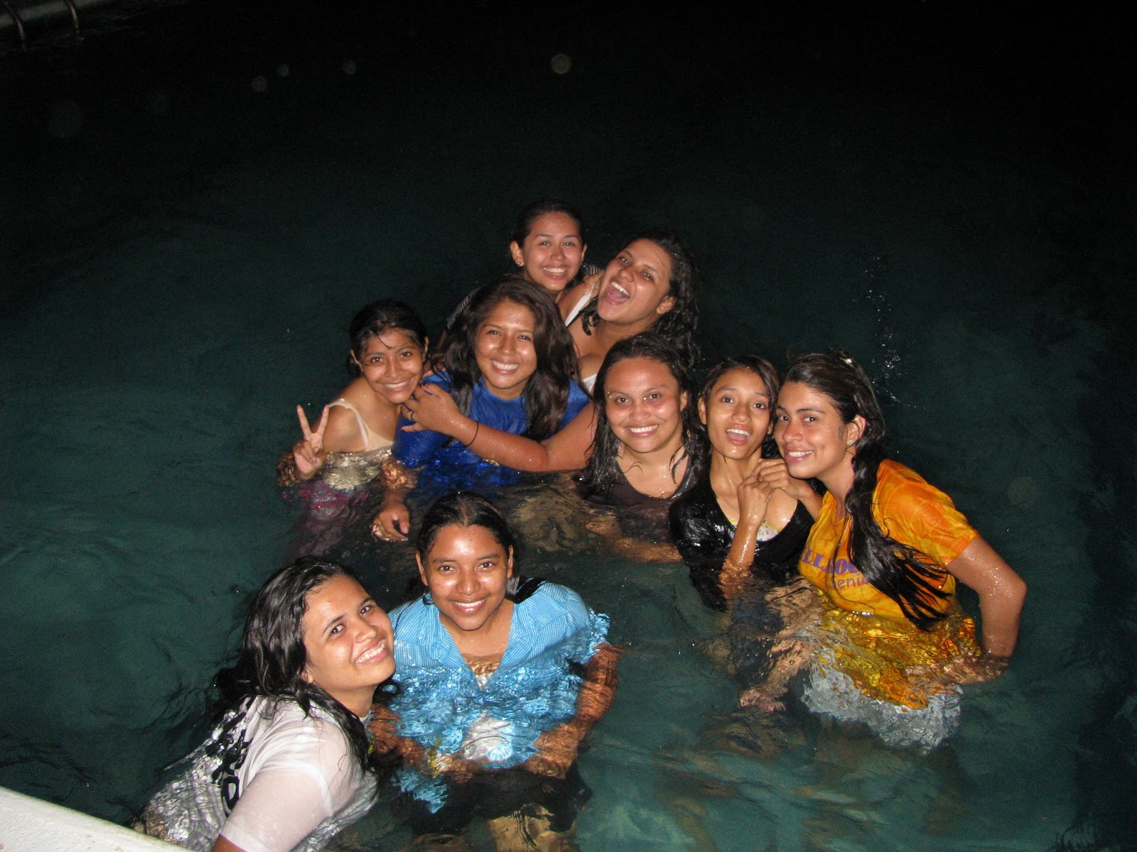 WWF 62656 - wet pool party pics - Wetlook World Forum V6.0