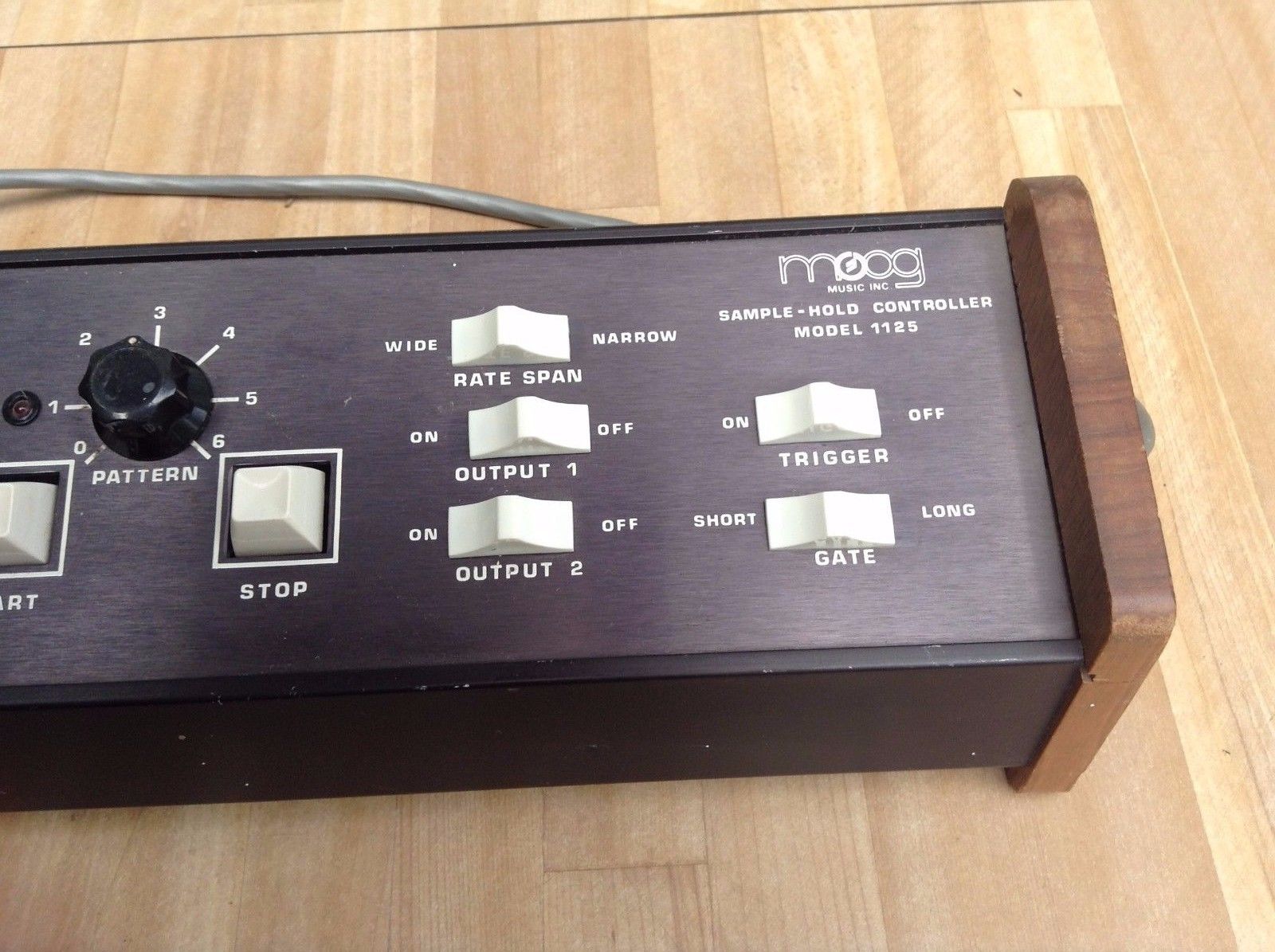 MATRIXSYNTH: Moog Sample & Hold Controller SN 2956