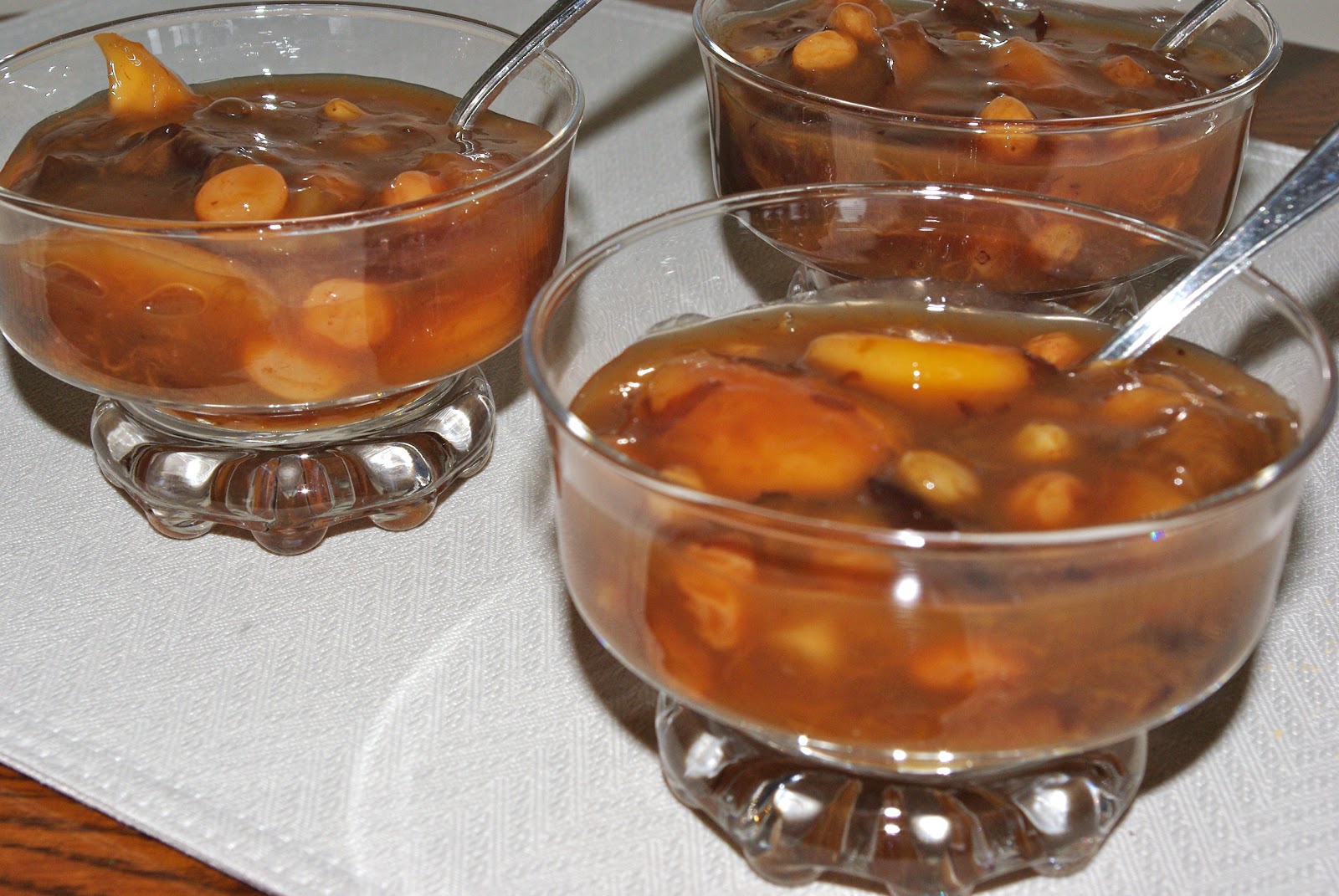 Mennonite Girls Can Cook: Plumi Moos