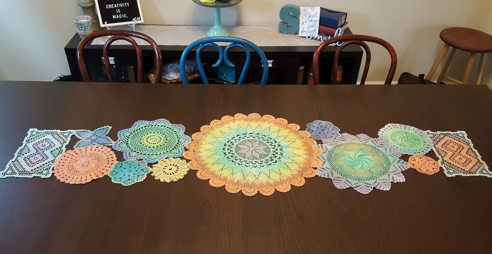 Dyed Vintage Doily Table Runner | So Much To Make