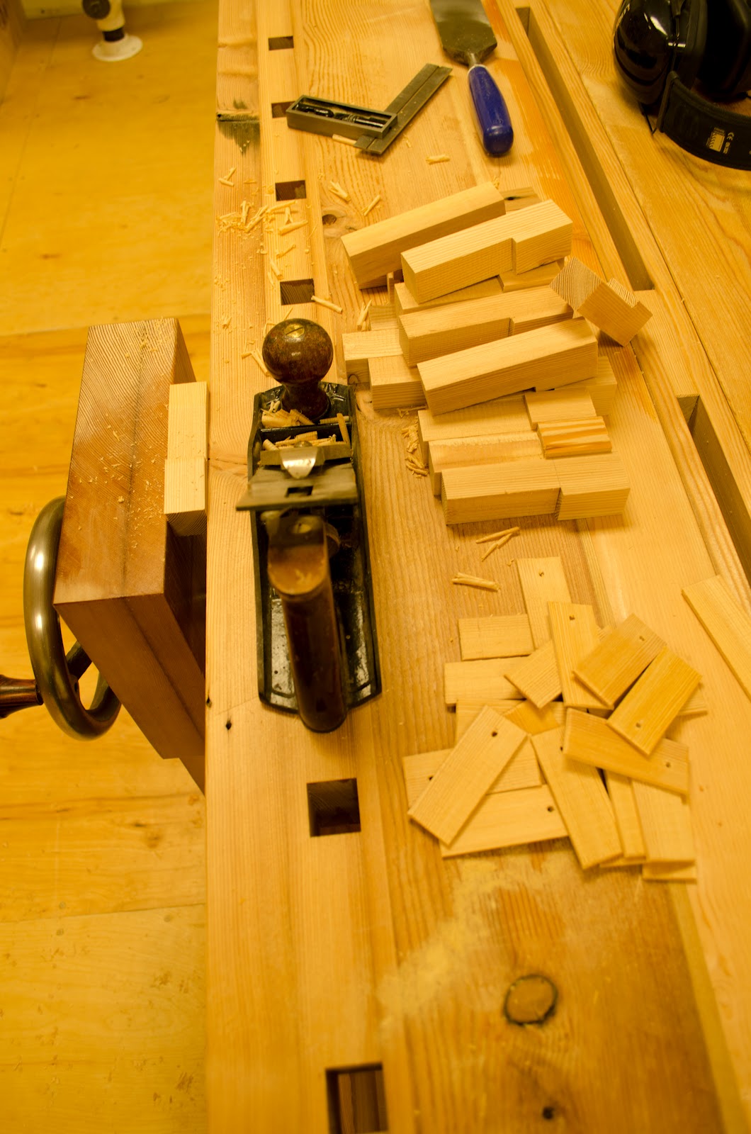 TUMBLEWOOD CREATIONS: Twisted Timber and the Dogs - Fini