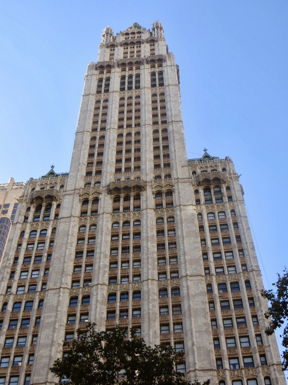 A must see when in New York City: the Woolworth Building (PHOTOS ...