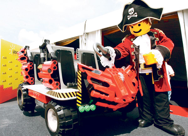 HangDhamin Traveller: LEGOLAND Malaysia : Countdown