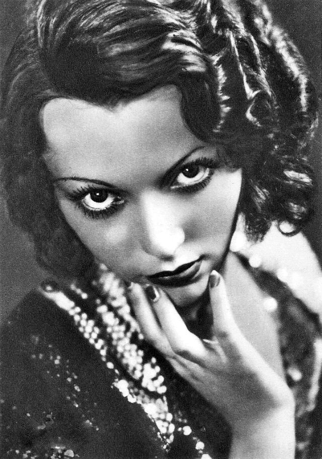 Vintage pics: 22 συναρπαστικές Ιταλίδες σταρς του 1930 - Carmen Boni ...