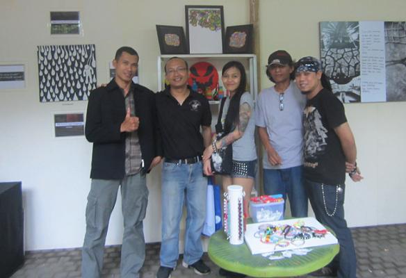 Curhatkita: Hana Madness dan Kreasi Bipolar