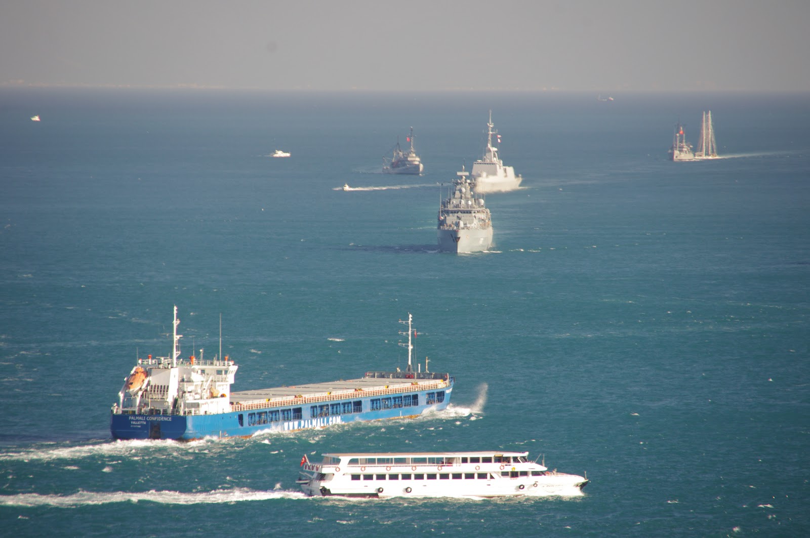 WARSHIPS ON THE BOSPHORUS: F495 TCG-GEDIZ OLIVER HAZARD PERRY CLASS FRIGATE