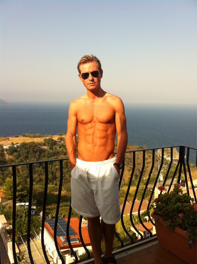 The Heartthrob Hero Blog: Adam Rickitt