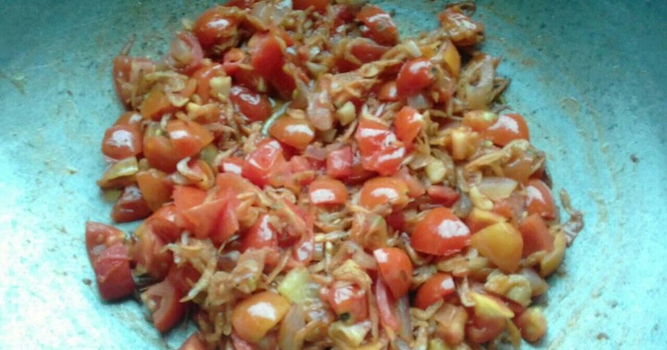 Ginisang kamatis at hibe