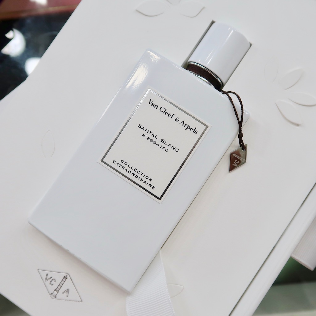 Van Cleef Arpels Santal Blanc: the essence of white