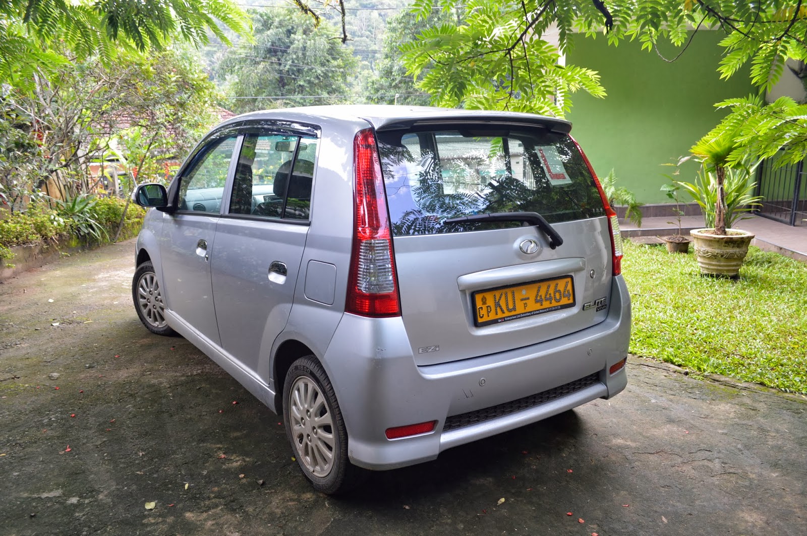 kereta viva: Disember 2014