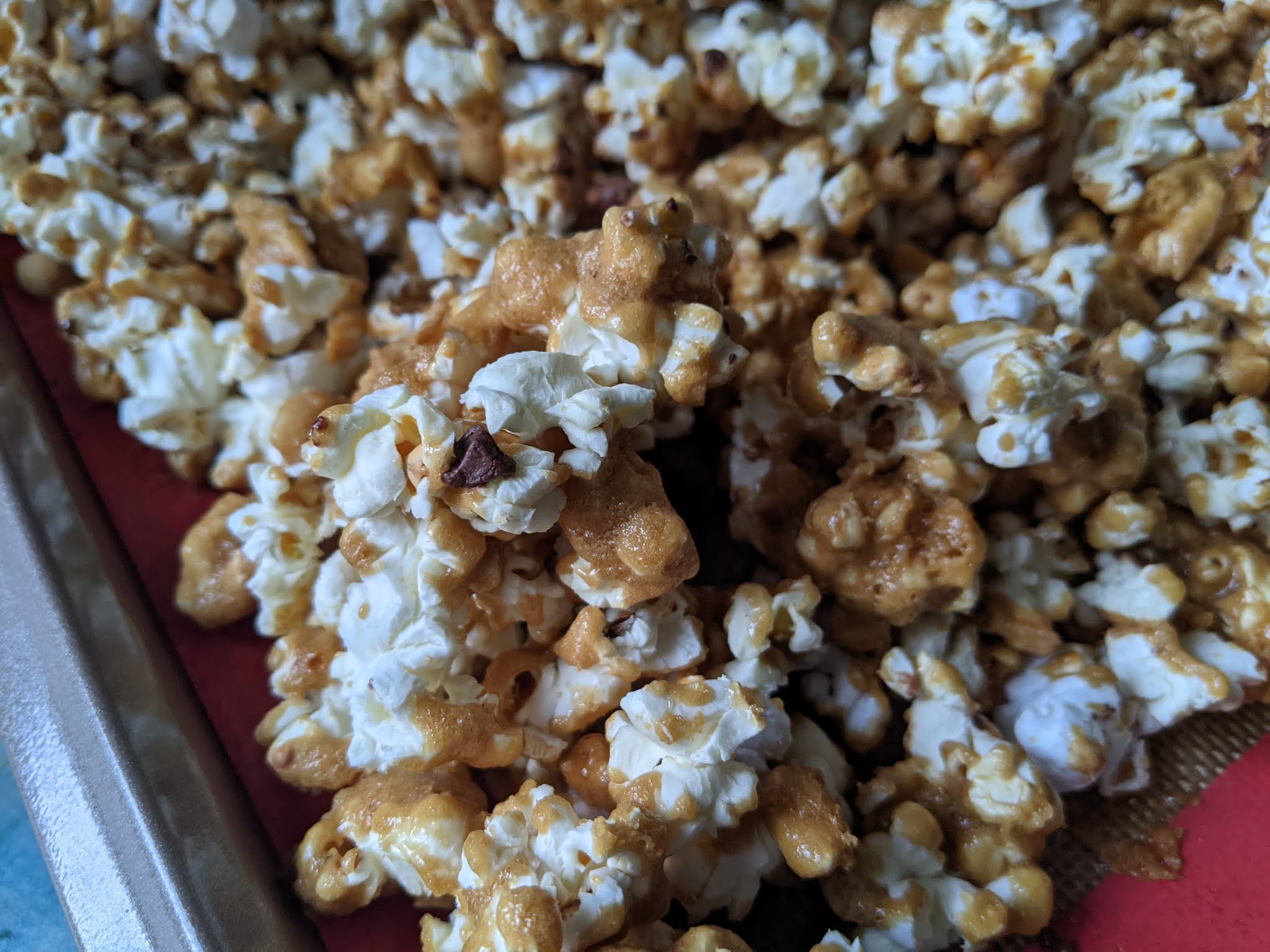 Caramel Crunch Popcorn for #OurFamilyTable