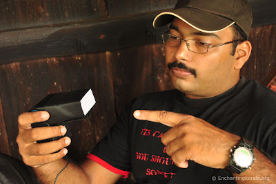 School Of Digital Photography: DIY Grid Spot for Flash