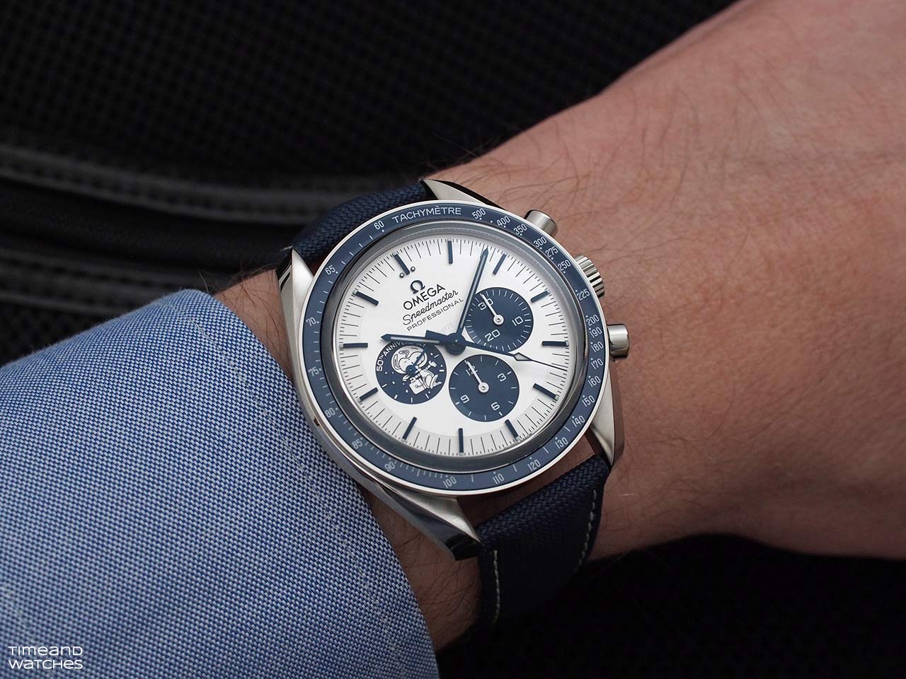 Hands-on Review: Omega Speedmaster Silver Snoopy Award 50th Anniversary ...