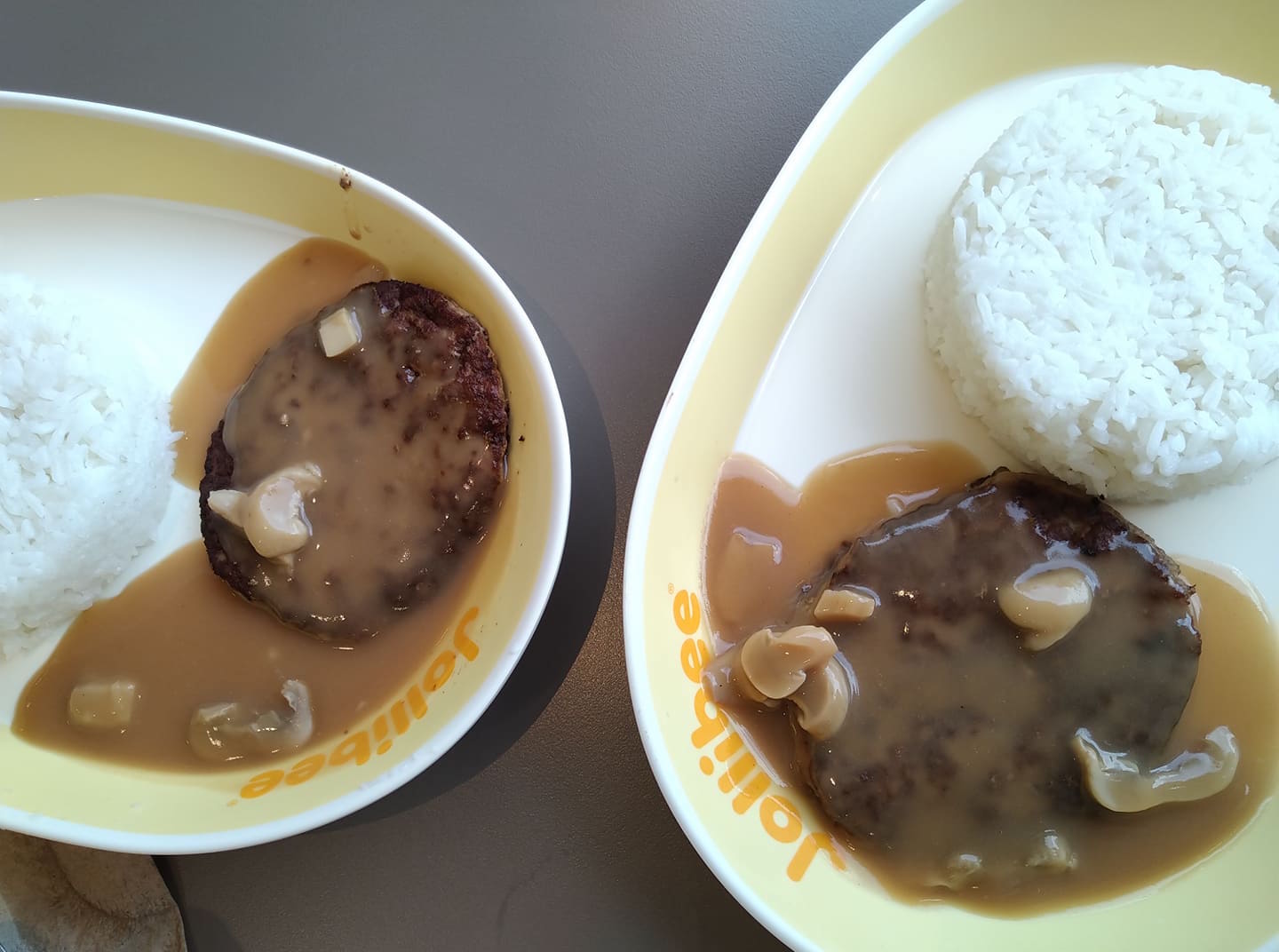 Jollibee's Beefy-Saucy Linamnam Ulam Burger Steak ~ Viva Manilena