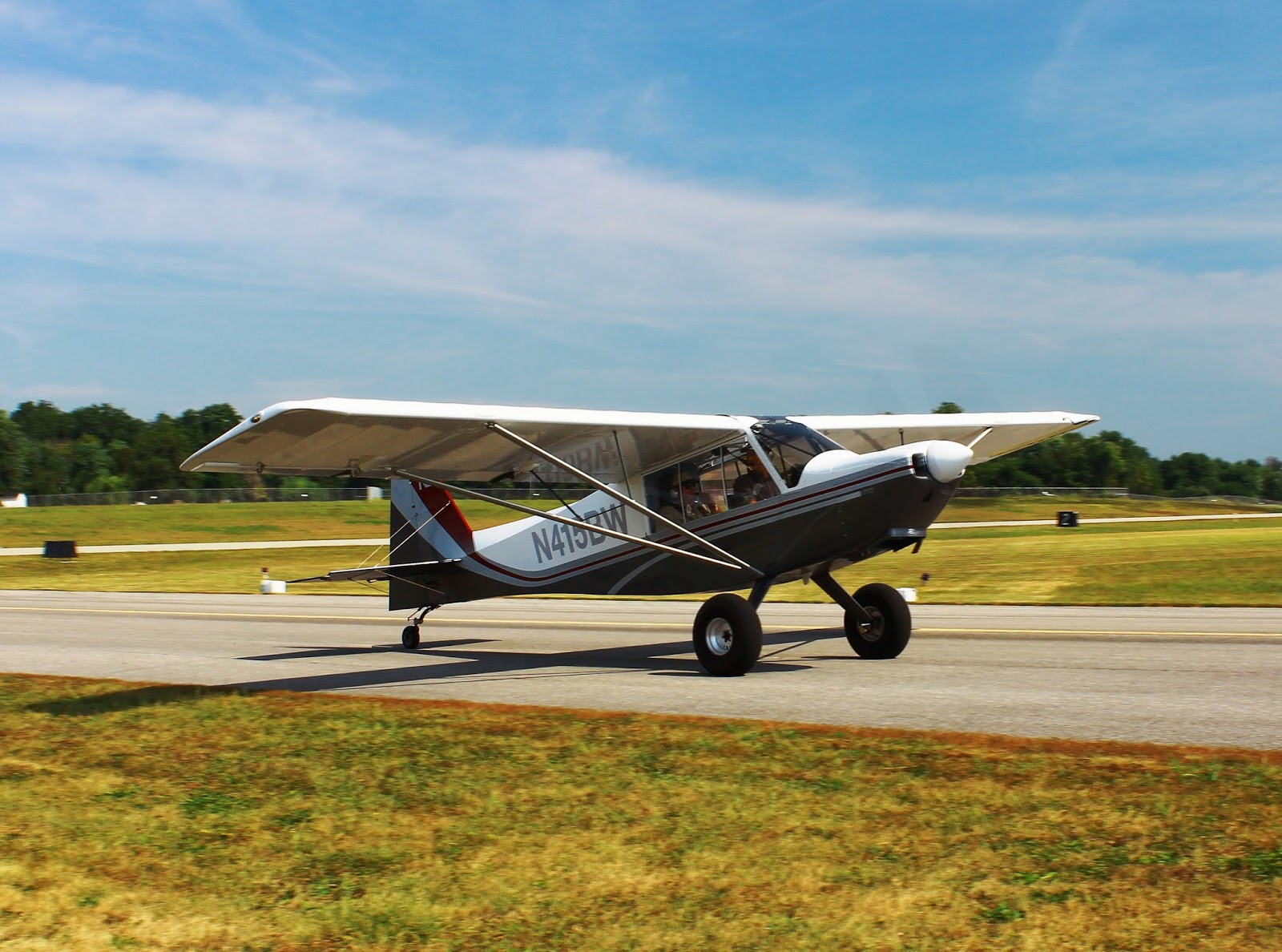 The Aero Experience: Variety of Light Sport Aircraft Displayed at Plane ...
