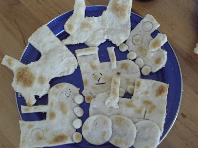 The Do-It-Yourself Mom: Train Themed Preschool Snacks