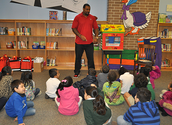 Texans Tackle Talks Up Books ~ The School Zone