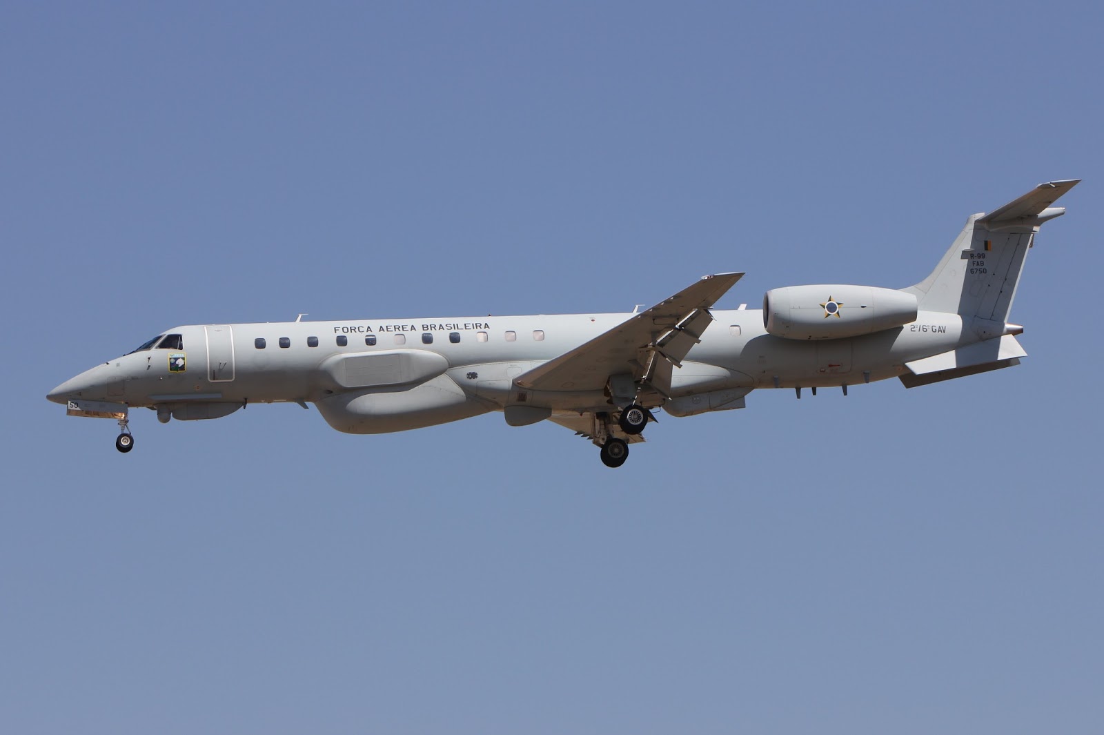 Flyingphotos Magazine News: Brazil Air Force - Embraer EMB-145RS (R-99B ...