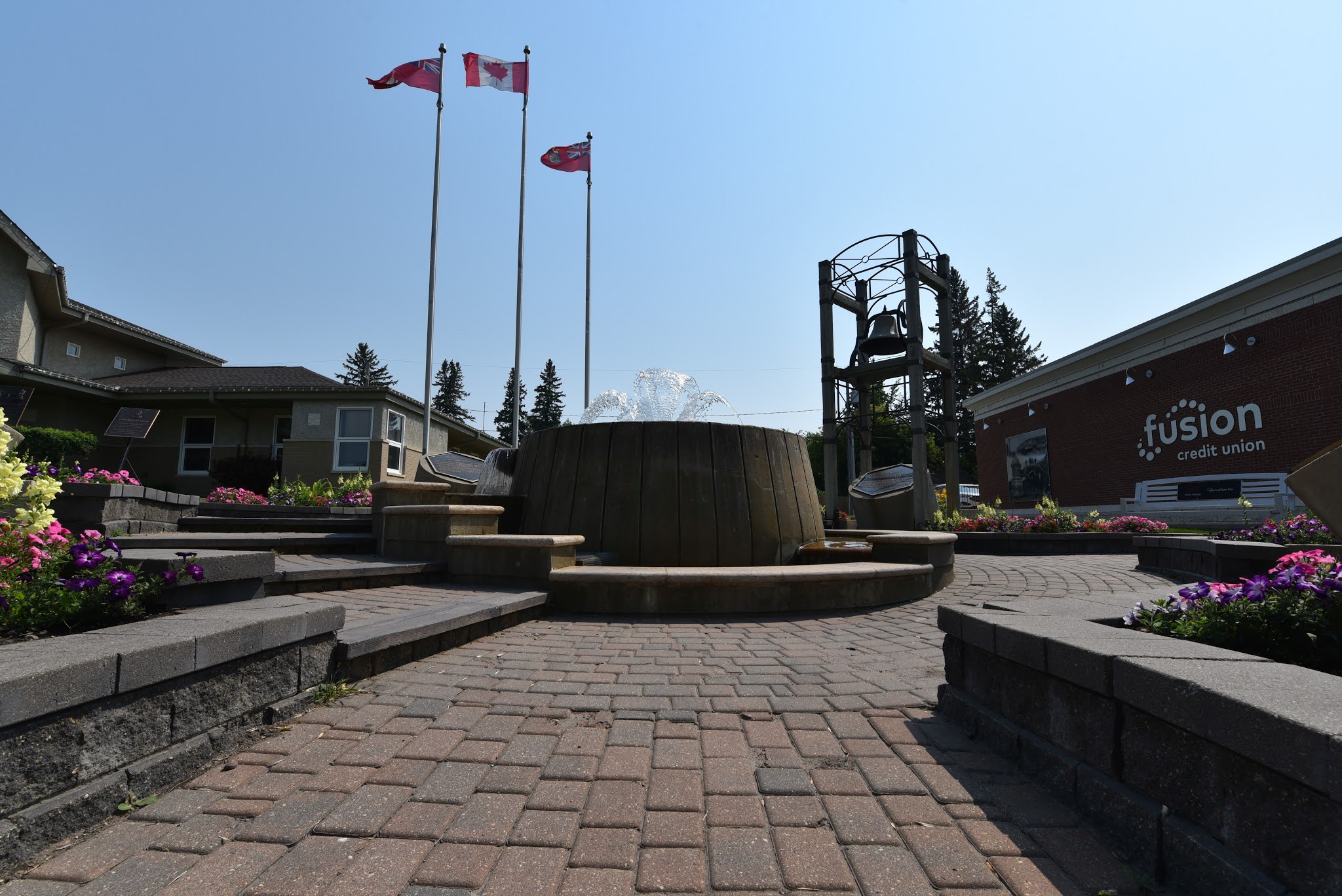 Cafes and Murals : Exploring Russell Manitoba