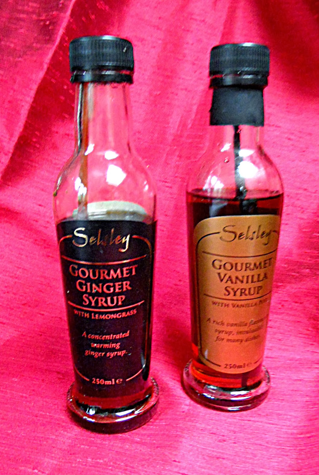 Chez Maximka: Roast quinces with vanilla syrup