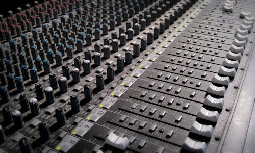 The Digital Media Blog: Choosing Your Mixing Board