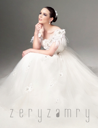 ZERY ZAMRY THE FASHION DESIGNER: LOVE SPELL II..Bridal 2012 collection ...