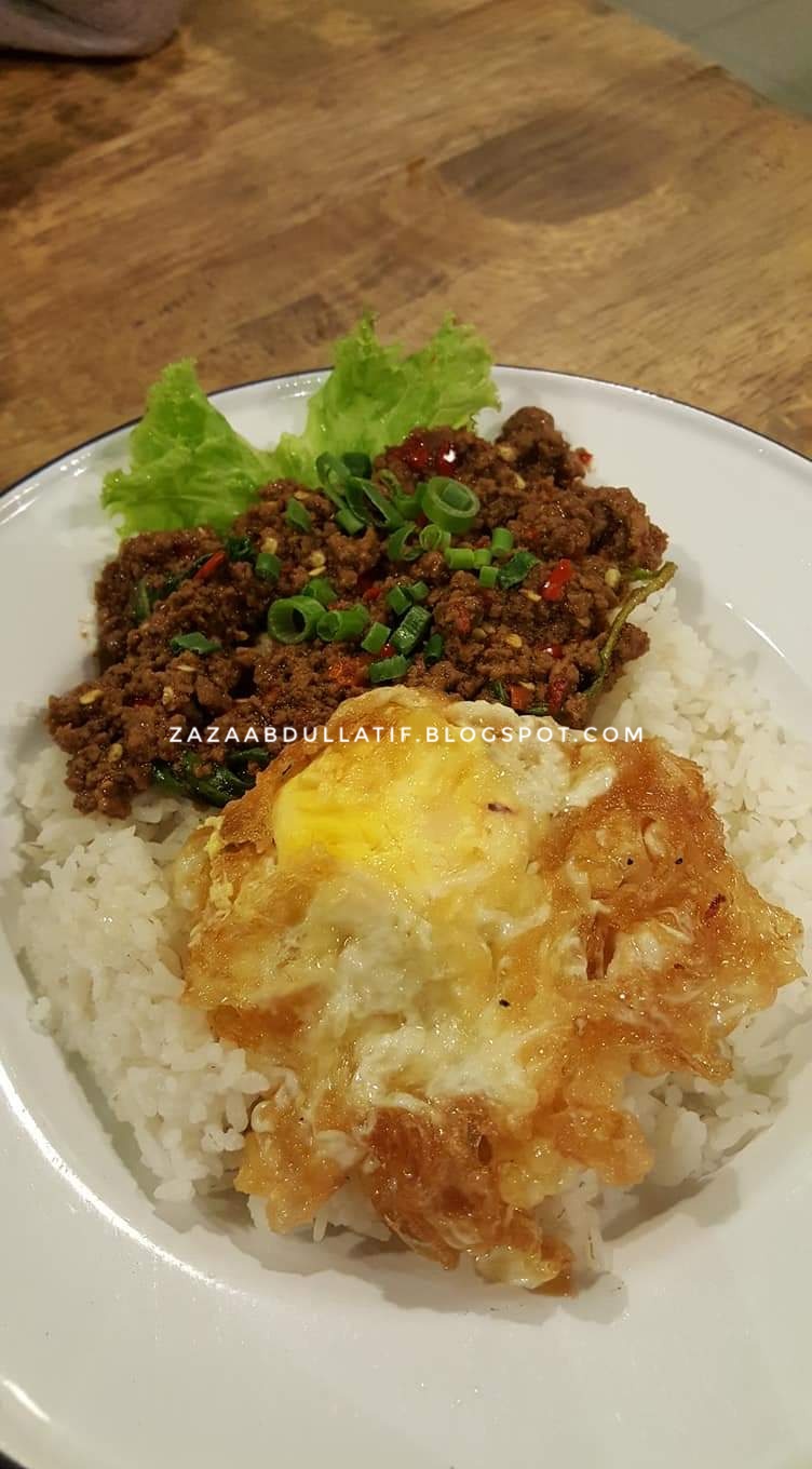 Zaza Abdul Latif: Little Rara Thai Noodle House, Jalan TAR
