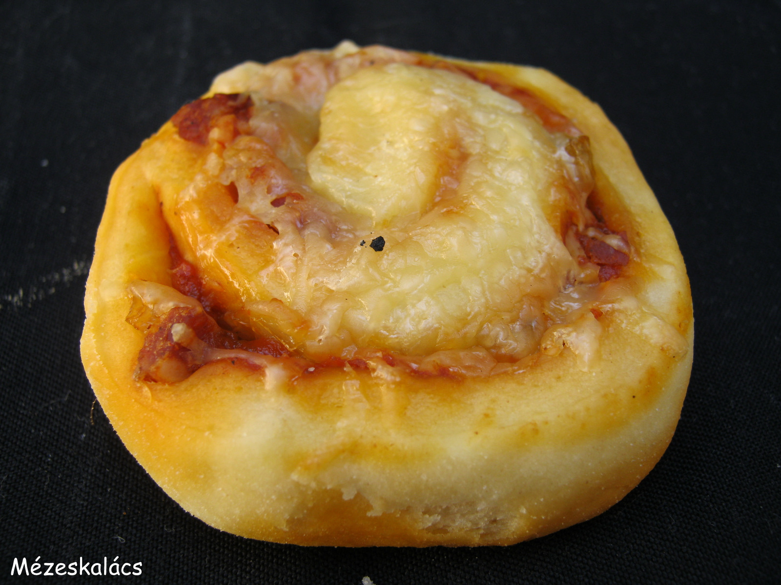 Mézeskalács konyha: Pizzás csiga