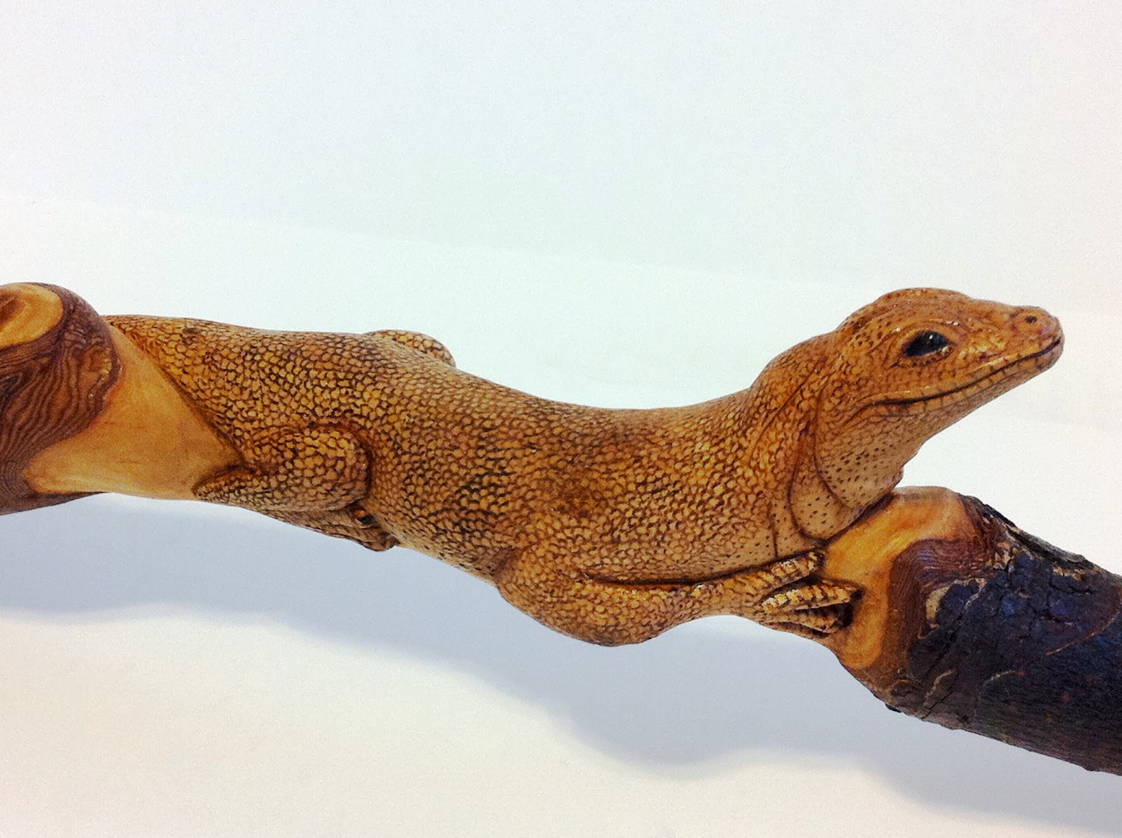 Mike Pounders Wood Carving: Lizard Cane completed