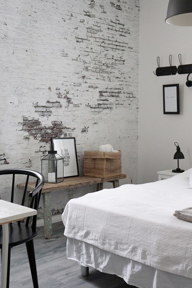 Oma koti onnenpesä: Tiilikuvioitu tapetti