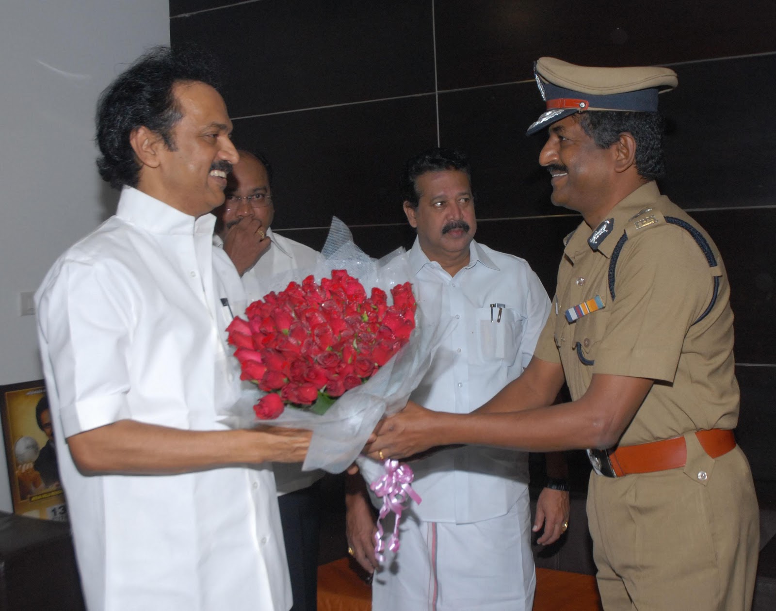 Whispers In Tamil Nadu: 07-Jan-2012