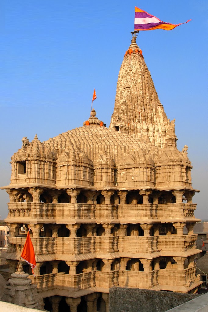 Dwarkadheesh Temple in Dwarka | HISTORY OF INDIA
