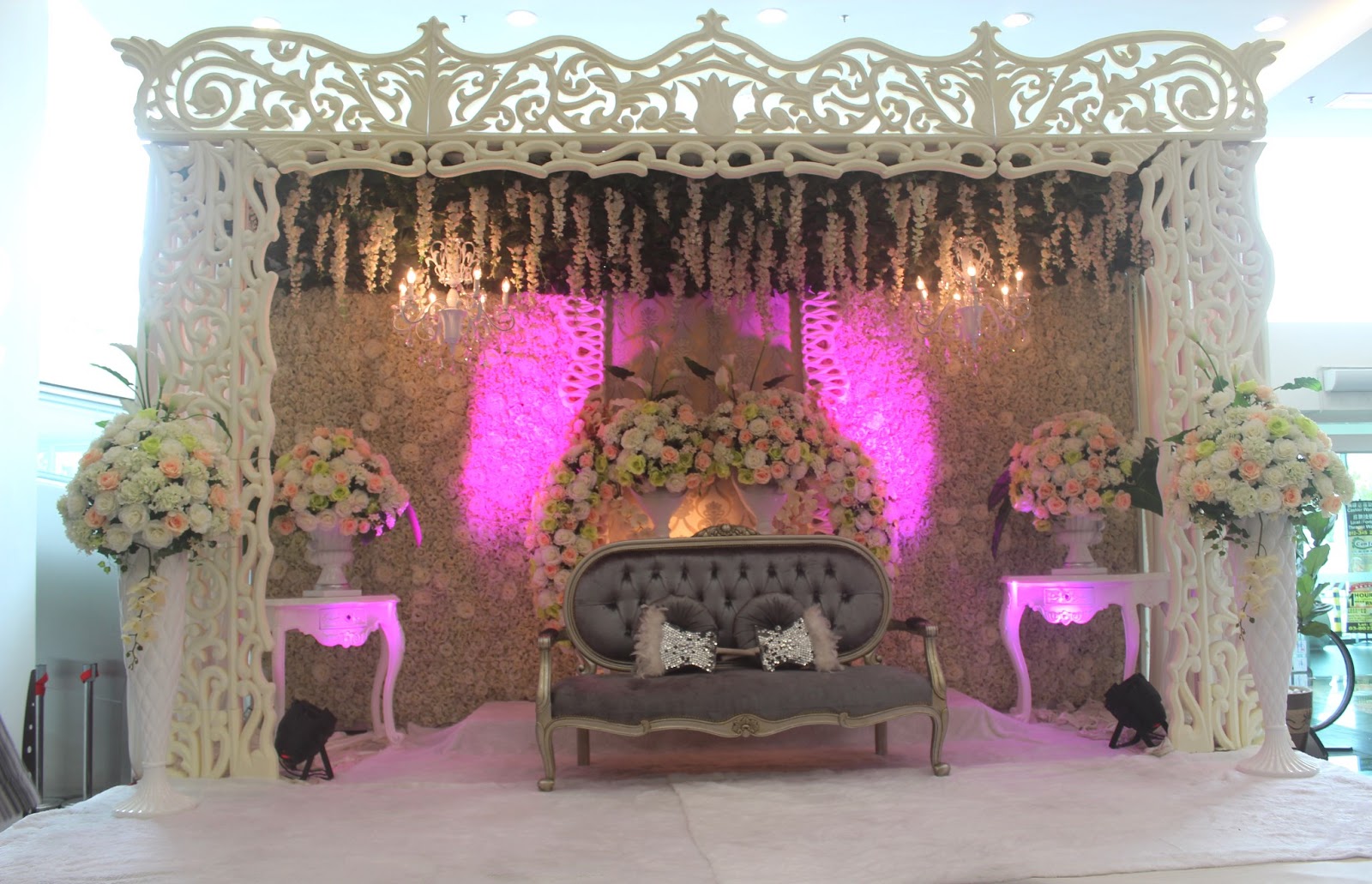 LOVA WEDDINGKU: Pelamin Dewan Eksklusif