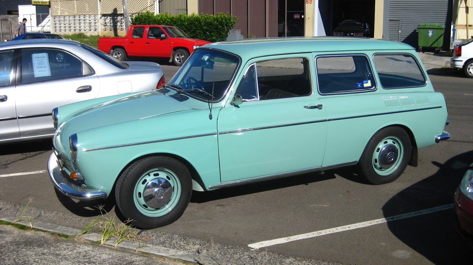 Aussie Old Parked Cars: 1971 Volkswagen 1500 Variant Type 3 Squareback