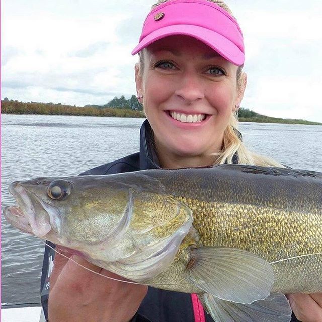 Pretty Girl Fishing ~ All in One Blog