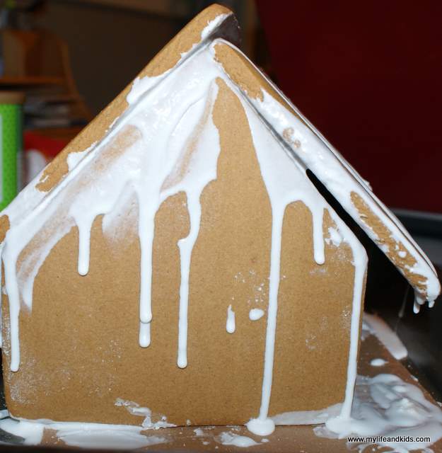 How to Make a Gingerbread House