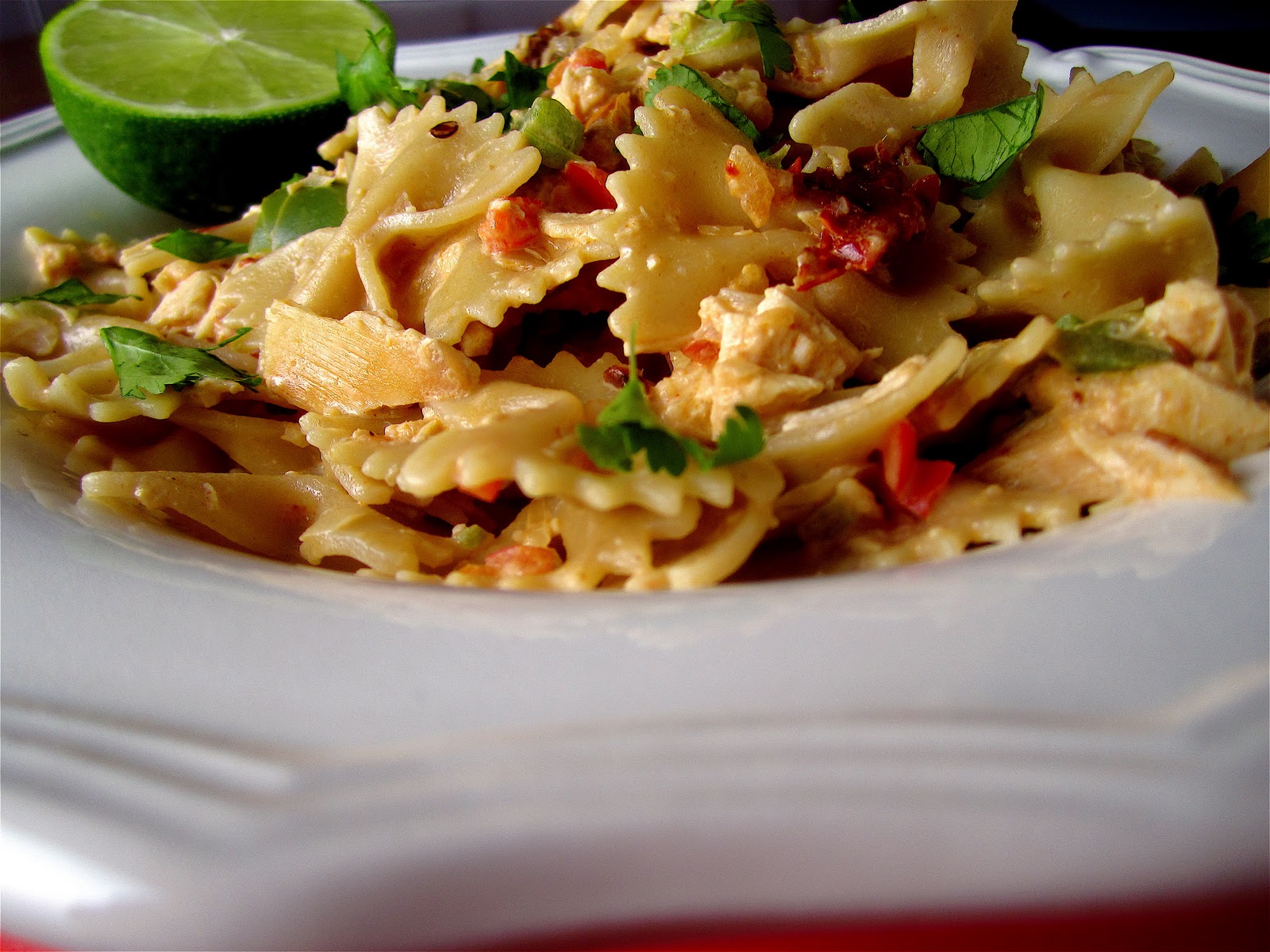Stephanie Cooks: Chipotle Chicken Pasta