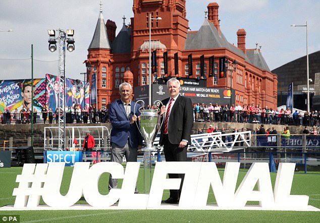Thegoalmac Blog: Ian Rush arrives floating football pitch in Cardiff ...