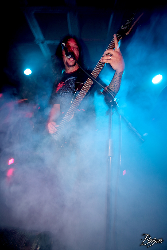 La Biblioteca de Miguel Borgas: Fotos Infrahumano