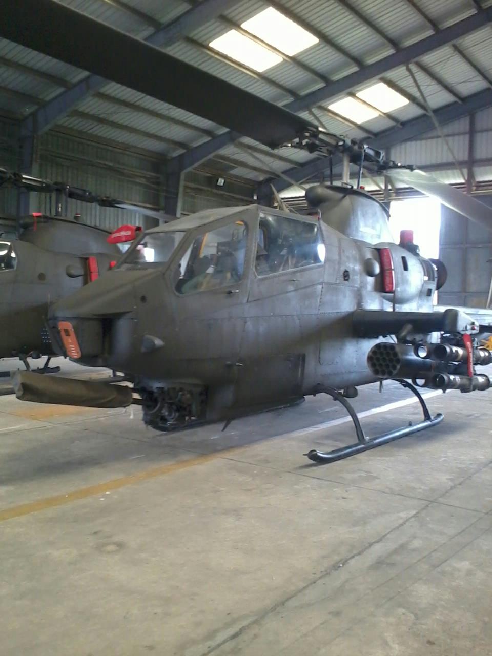 THAIDEFENSE-NEWS: ประมวลภาพ AH-1F Cobra และ AS550 C3 Fennec