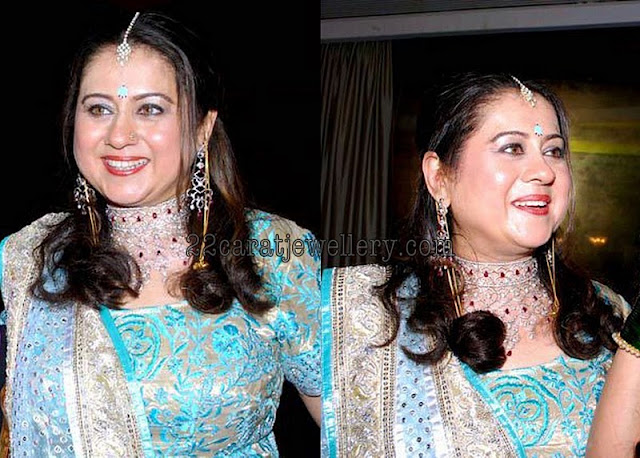 Preeti Sapru in Diamond Heavy Set - Jewellery Designs