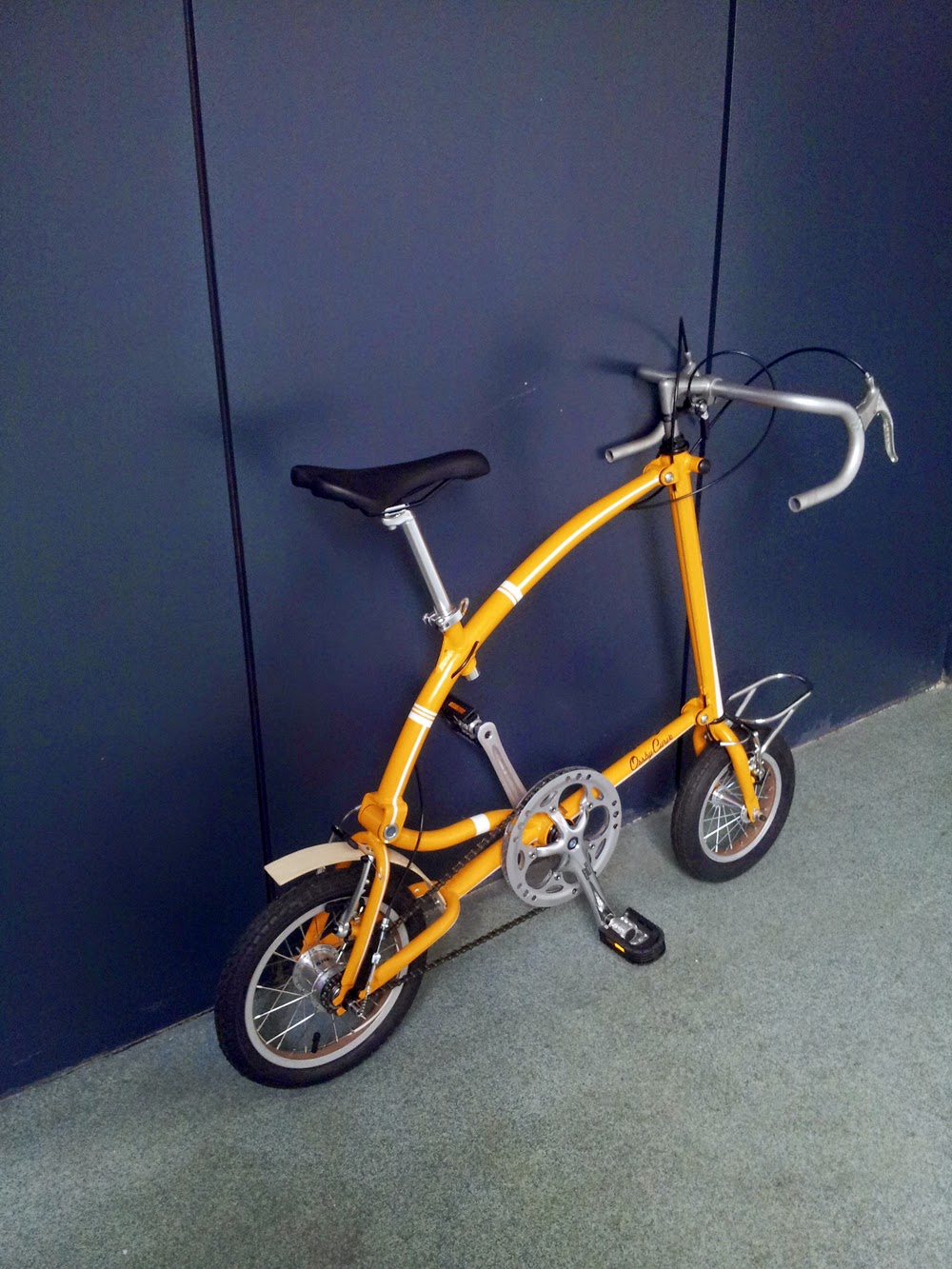 Bicicletas acabadas a mano. A tu gusto, o al mío. Customización, fixies ...